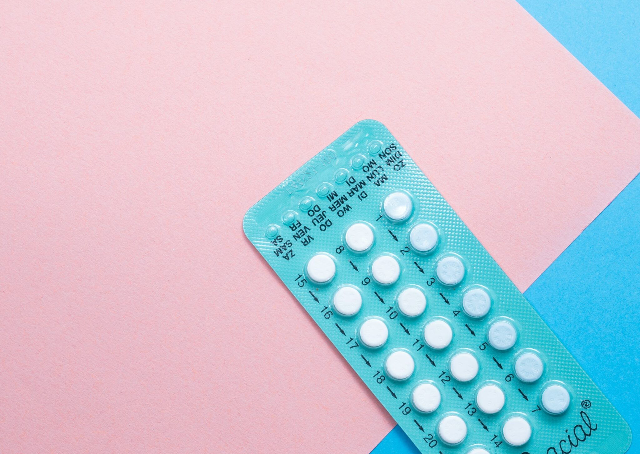 The Combined Pill: Is It An Effective Contraception Method & How Does ...